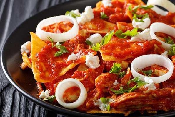 Receta de hoy: Totopos en salsa de 2 chiles | Fusión 90.1 FM - Siempre ...