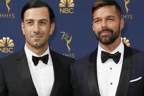 Ricky Martin publica tierna imagen con su esposo y sus cuatro hijos ...